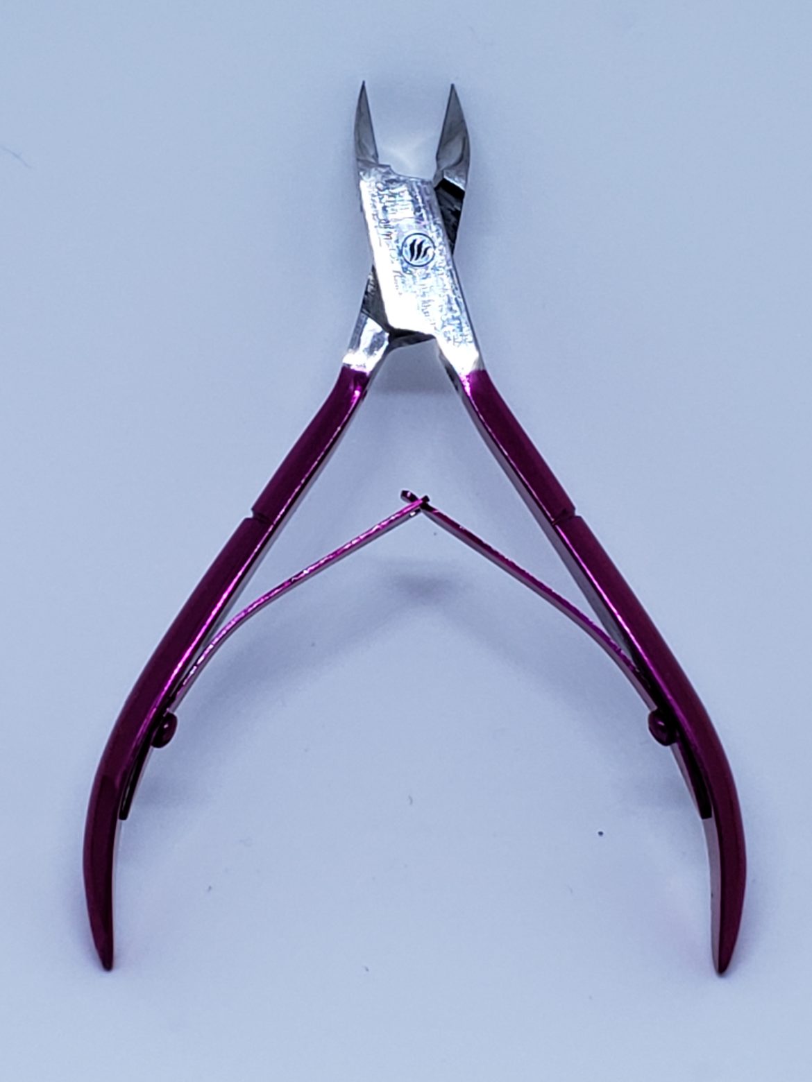 Coupe cuticule – All Nail & Beauty